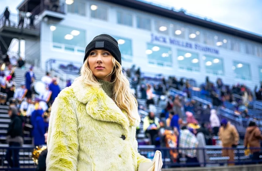 AU grad Mackenzie Pflum working her way to sideline reporter goal with ...