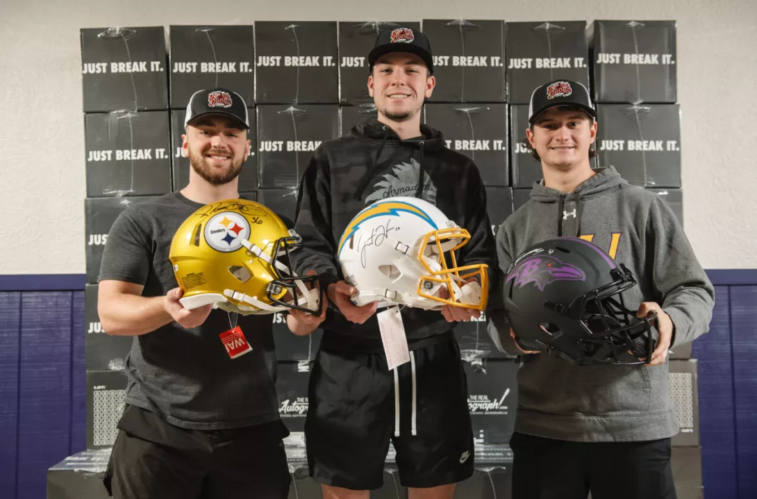 Dorm Dudes Breaks, sports memorabilia selling business, really takes ...